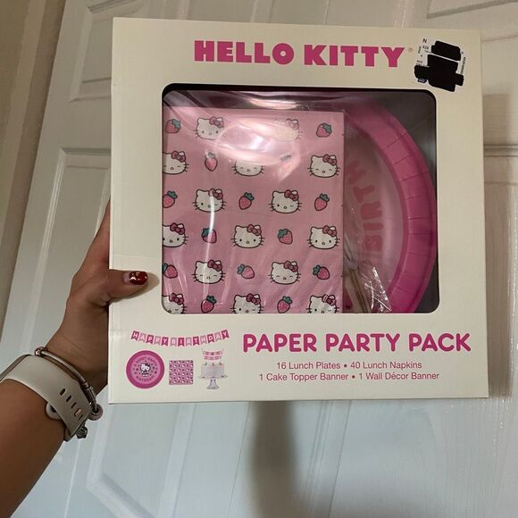 Sanrio | Party Supplies | Hello Kitty Paper Party Park Set Up Birthday ...